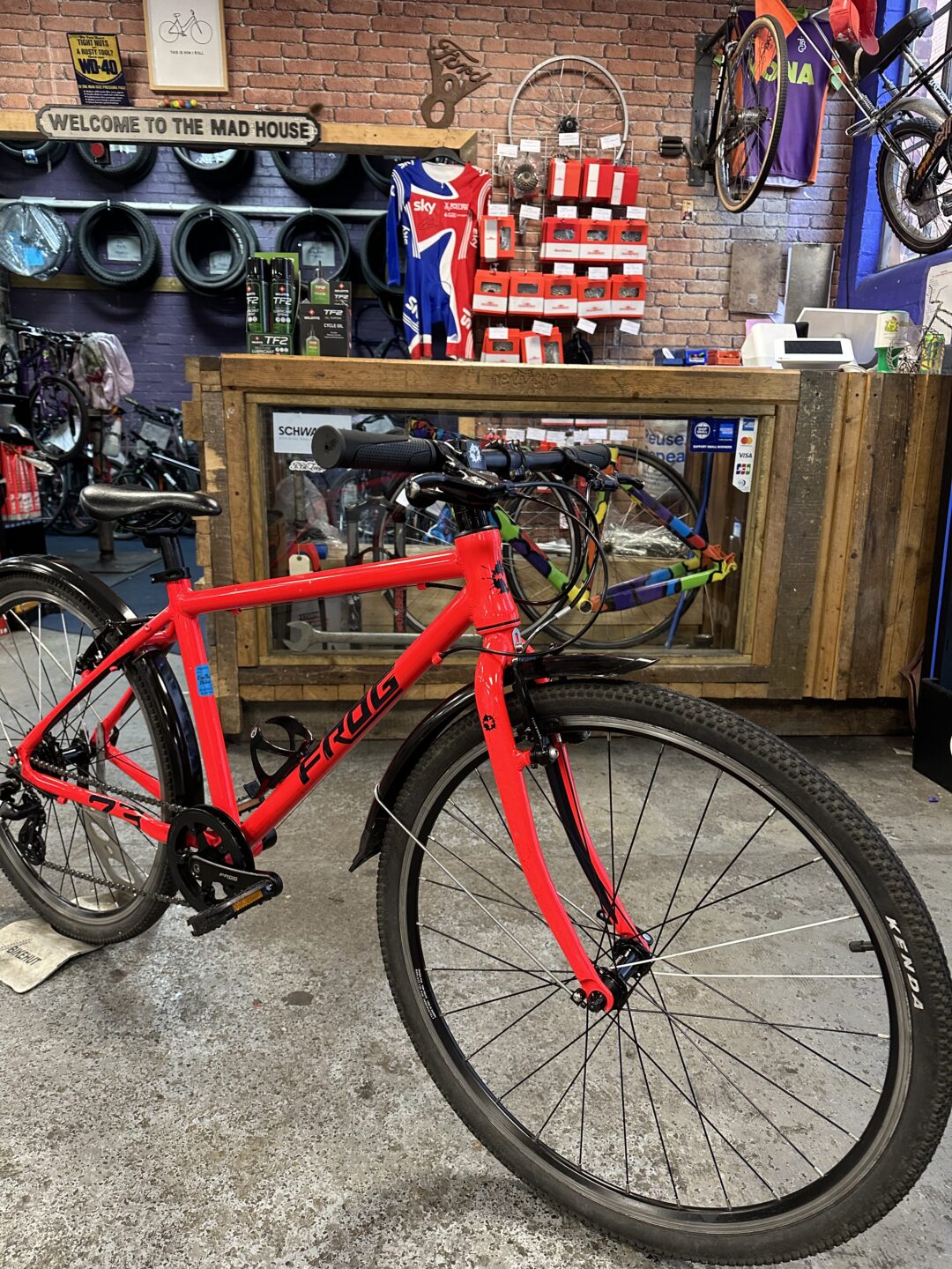 Frog 73 26” wheels, 8 speed, Red - SHIFTA BIKE